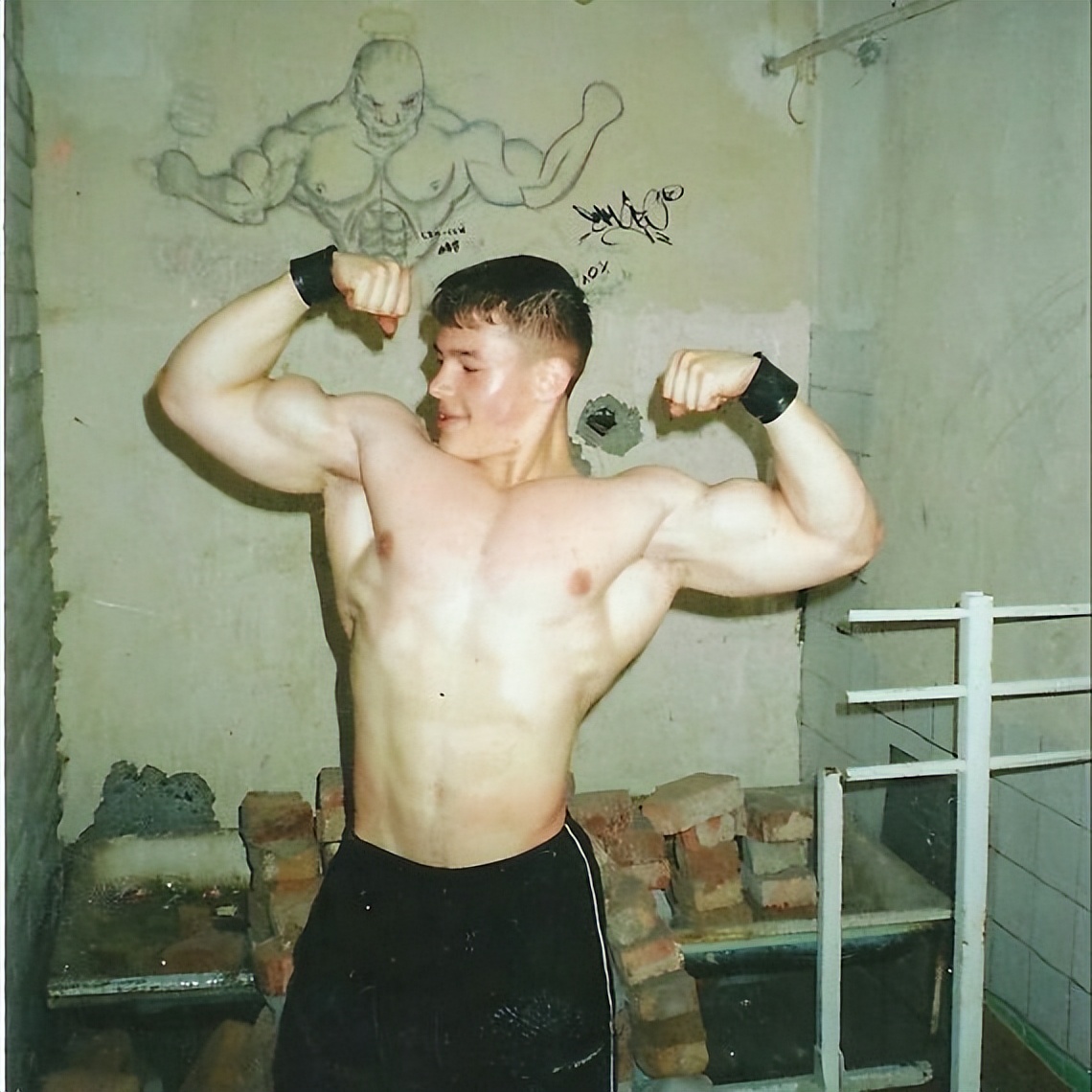 Russia's "bodybuilding prodigy", whose figure is like a muscular ...