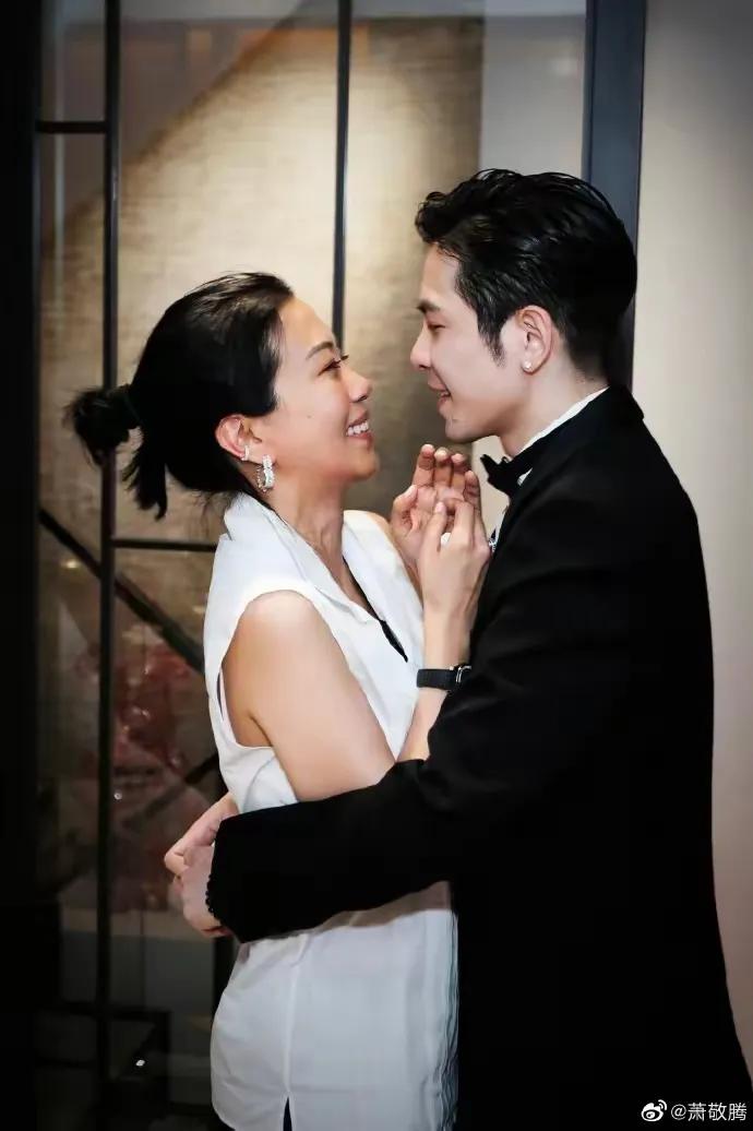Xiao Jingteng's fiancée posted a selfie for the first time after being ...