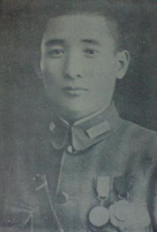In 1950, the peace general Zhang Zhizhong secretly met with Chiang ...