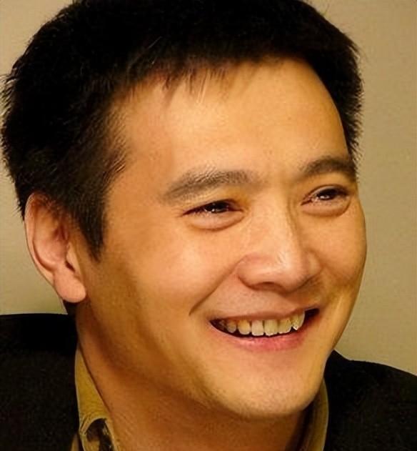 Director Wang Jun: The hard work behind Rose's story and his different life choices - iNEWS