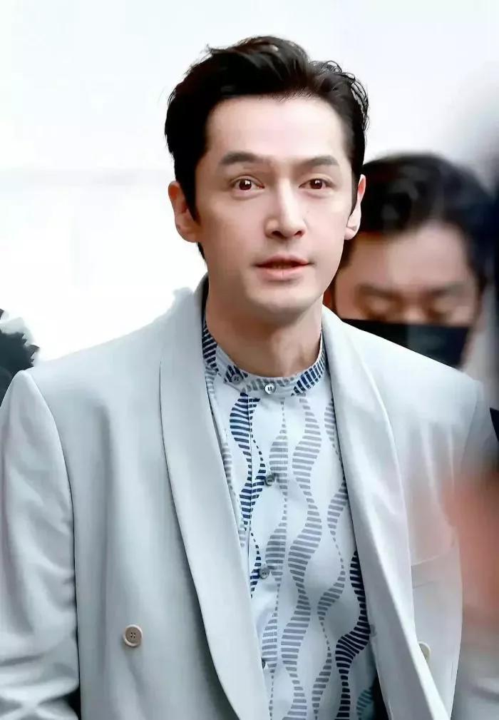 The past years to Feipeng - iNEWS