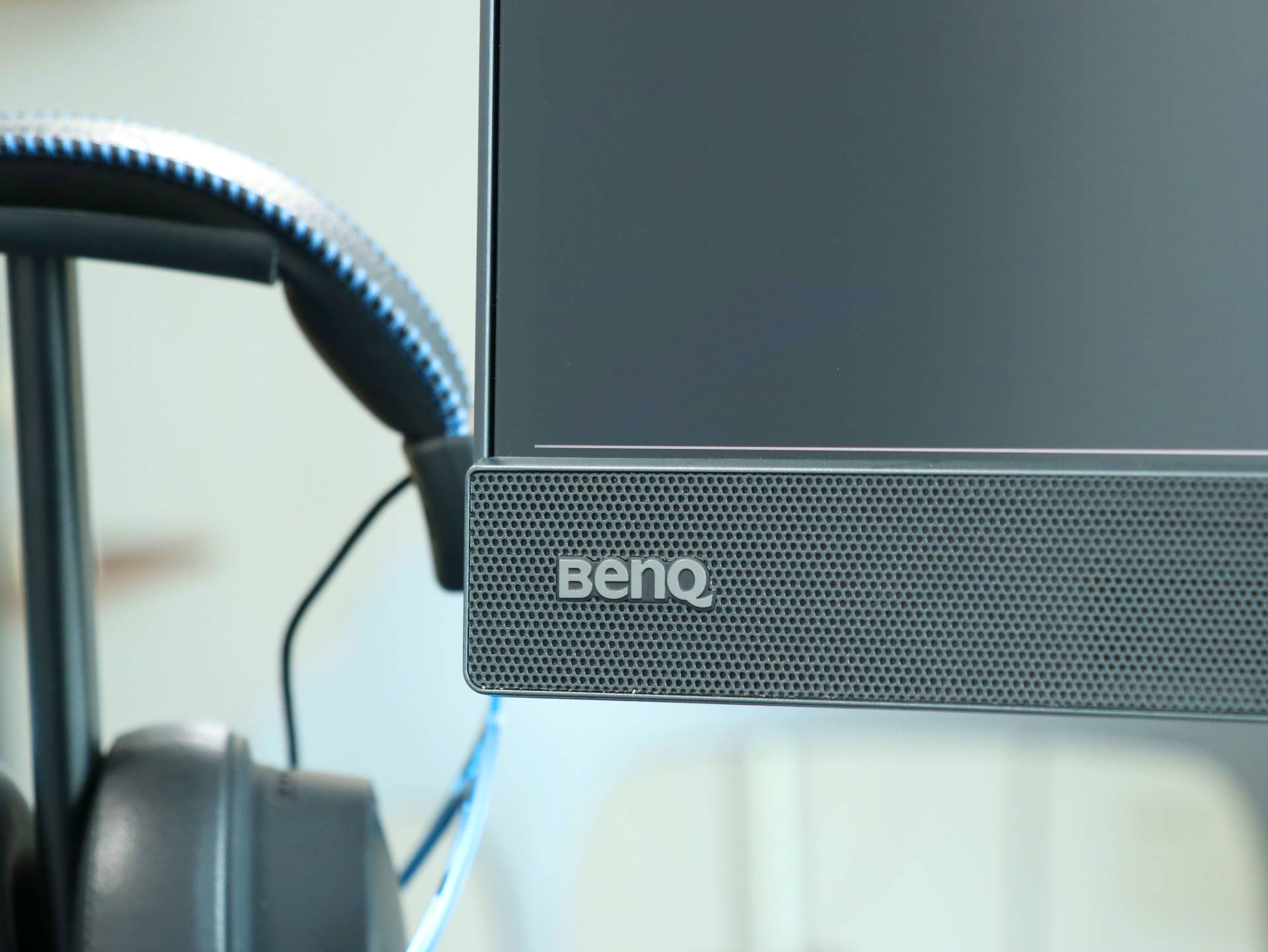 How to choose a high-end gaming monitor?BenQ Mobius EX3210U review ...