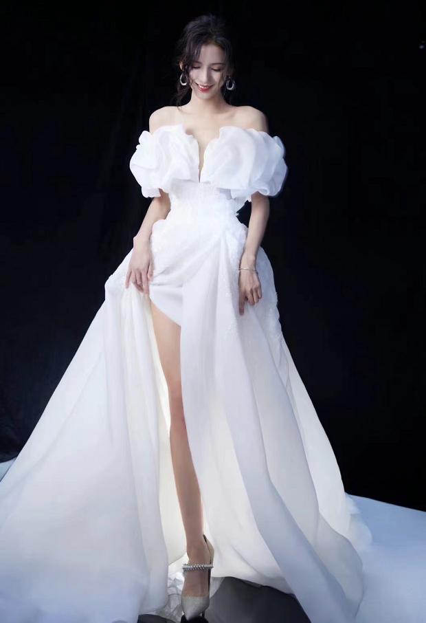 Actress red carpet Douyan!Zhang Yuxi has beautiful legs, Ni Ping wears ...