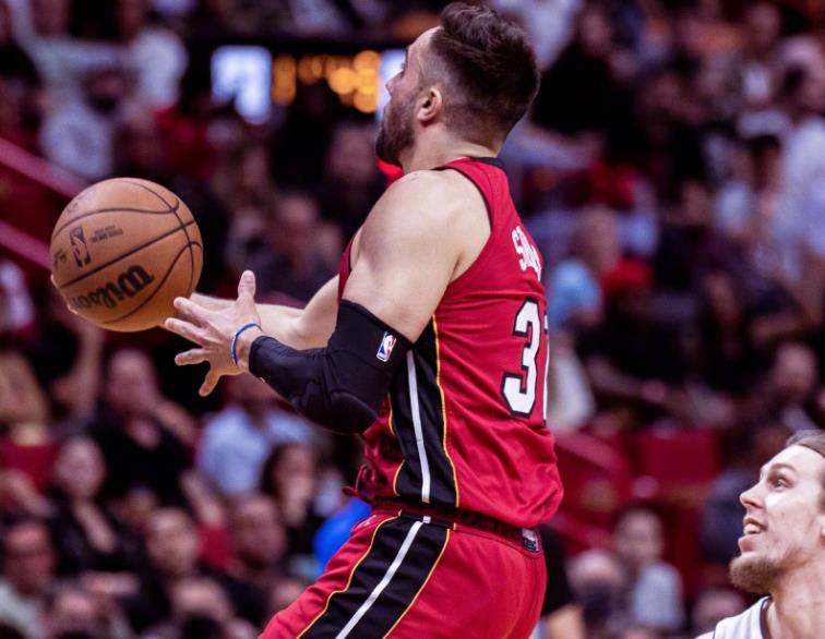 9 hits, 6 hits, 16+4 three-pointers, Qibing made great contributions to ...