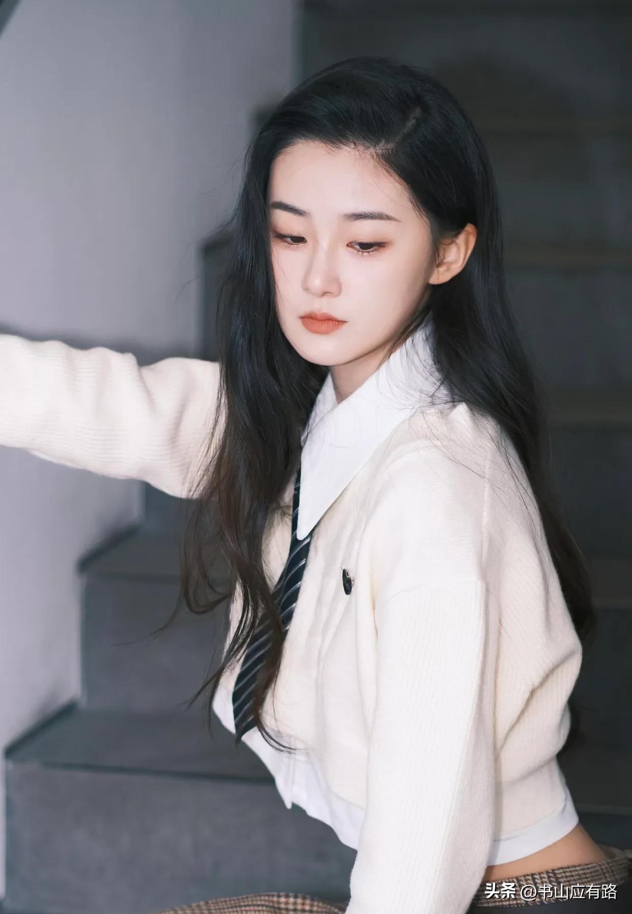 Shao Yuqi: dignified, elegant, intellectual and beautiful - iMedia