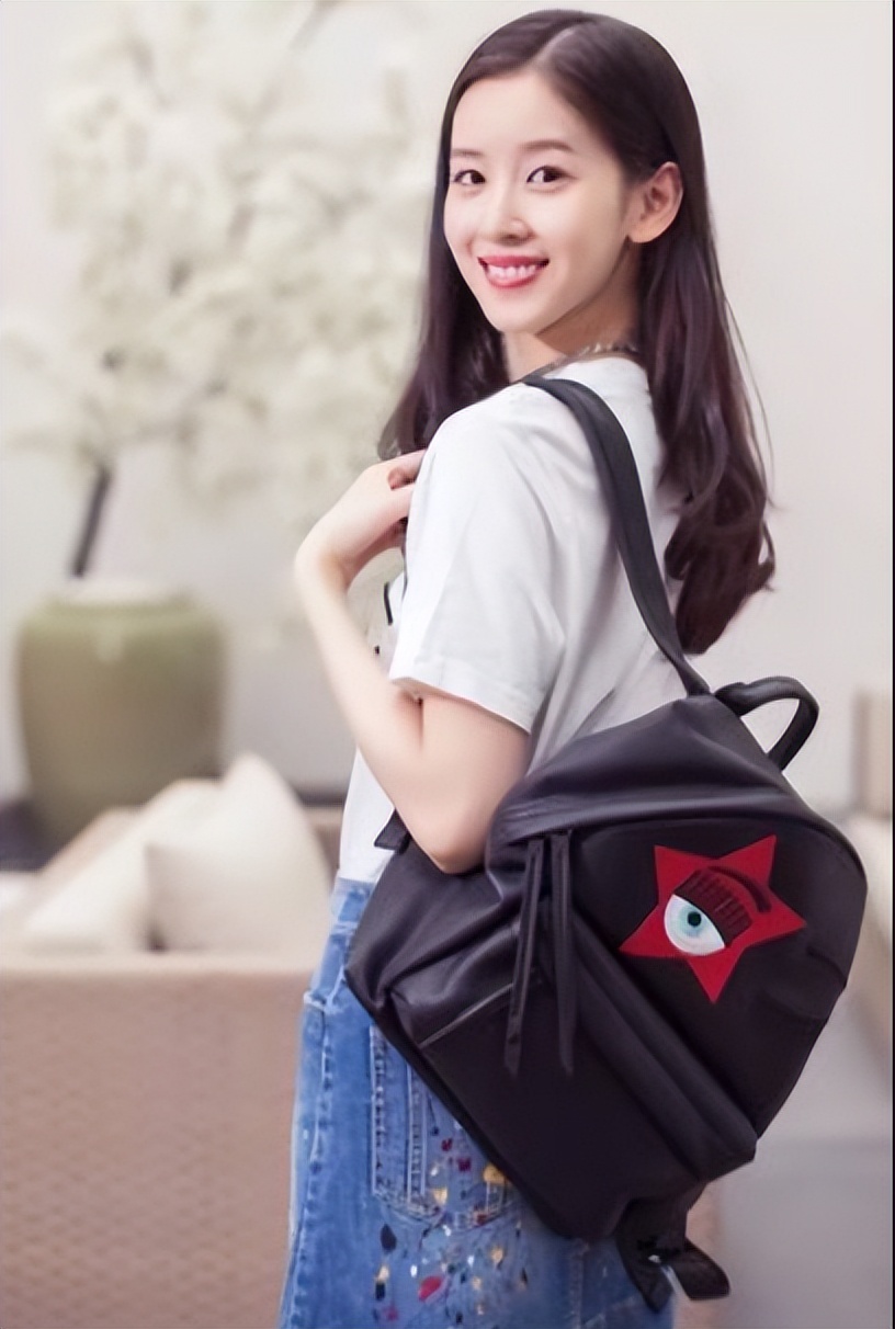 Rich people gather! Zhang Zetian and Liang Anqi went to the feast of ...