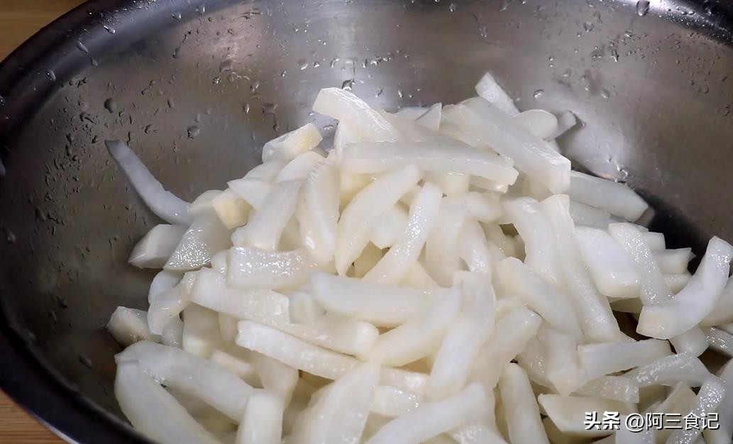 White radish is never stewed in my family, I will teach you new ways to ...