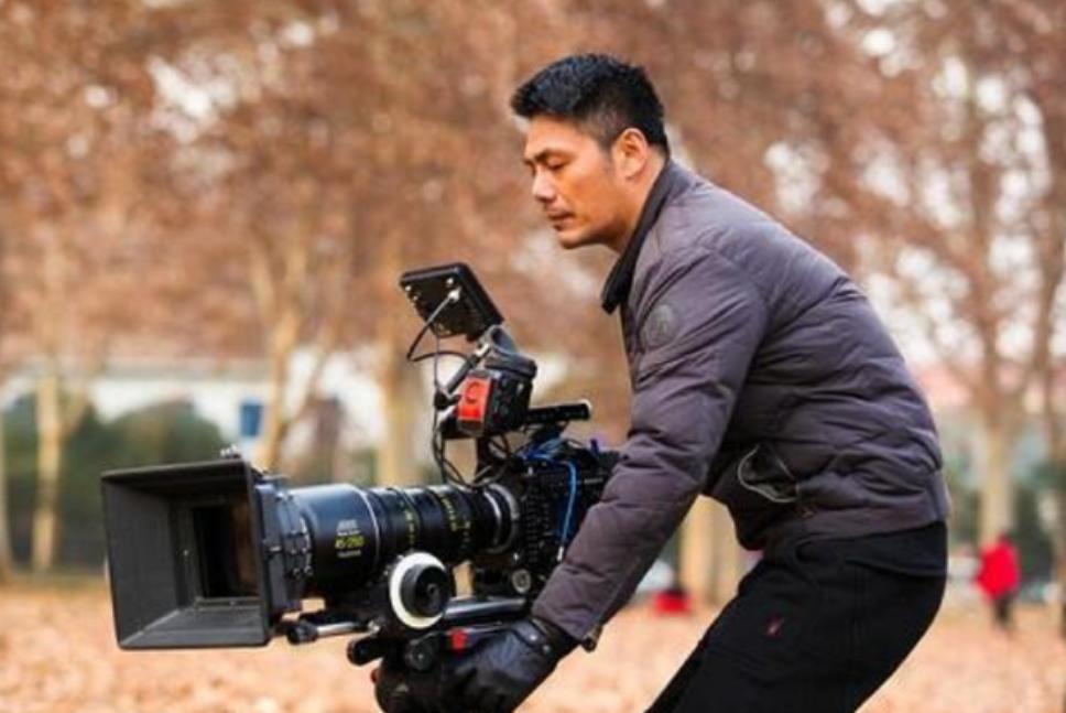 Actor Shao Bing: Married to Zhang Pei, 12 years younger, a family of four, living a life that ...