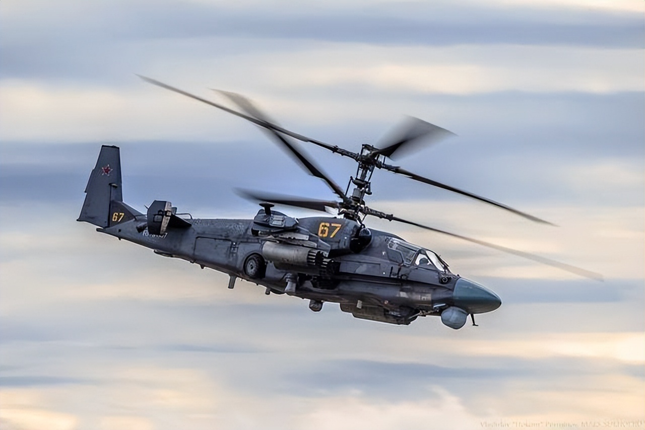 The Ka-52 helicopter can escape 18 bombs - iNEWS