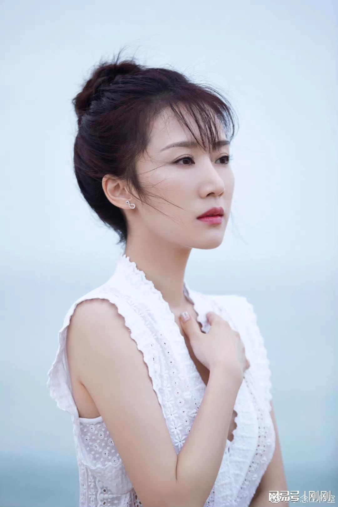 Li Nian, charming and charming - iMedia