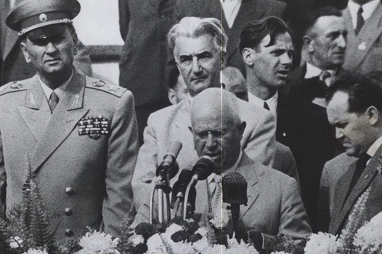 Stalin's Legacy:Thinking and Reflection of the Soviet People - iMedia