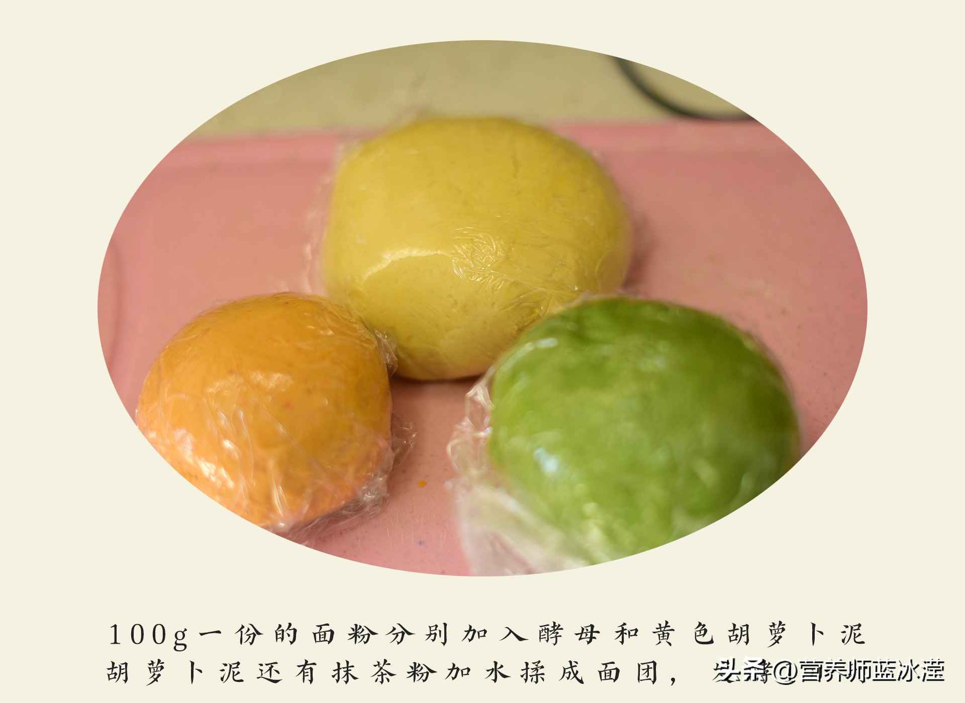 Small animal and vegetable steamed buns, a complementary food that can ...