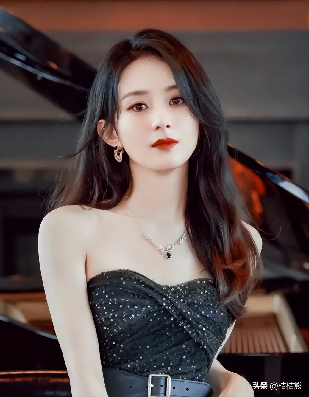 The truth behind Zhao Liying becoming a hot topic is revealed! Who is ...