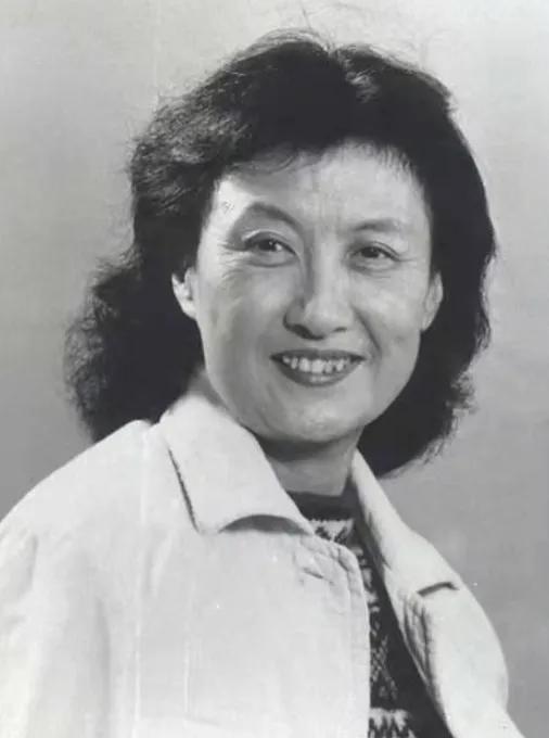 In 1978, Zhao Dan was to play the role of Premier Zhou in the film, but ...