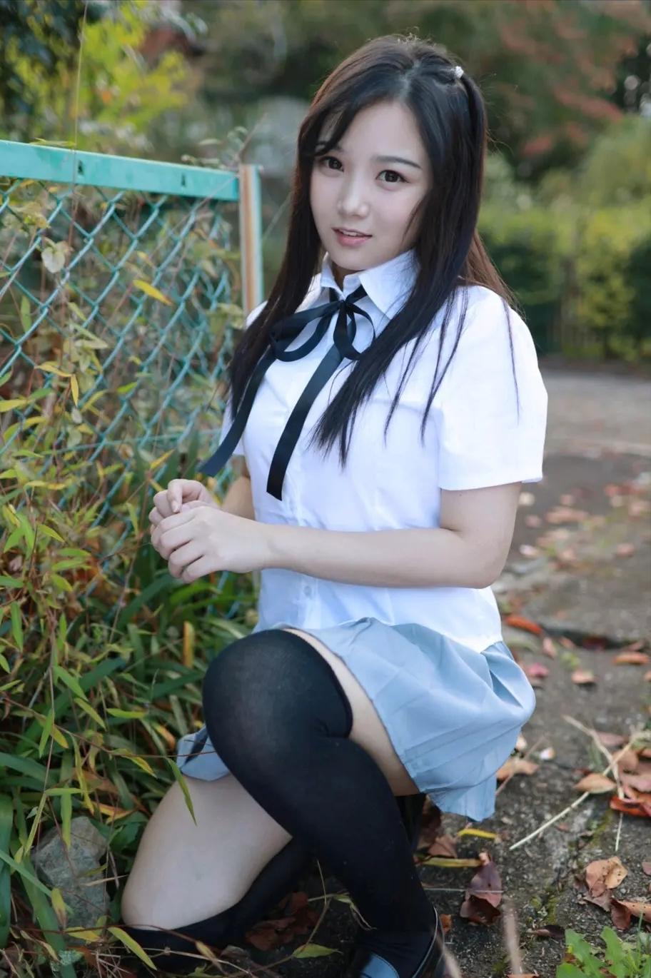 Xu Weiwei Mia: Pure in the sun - iMedia