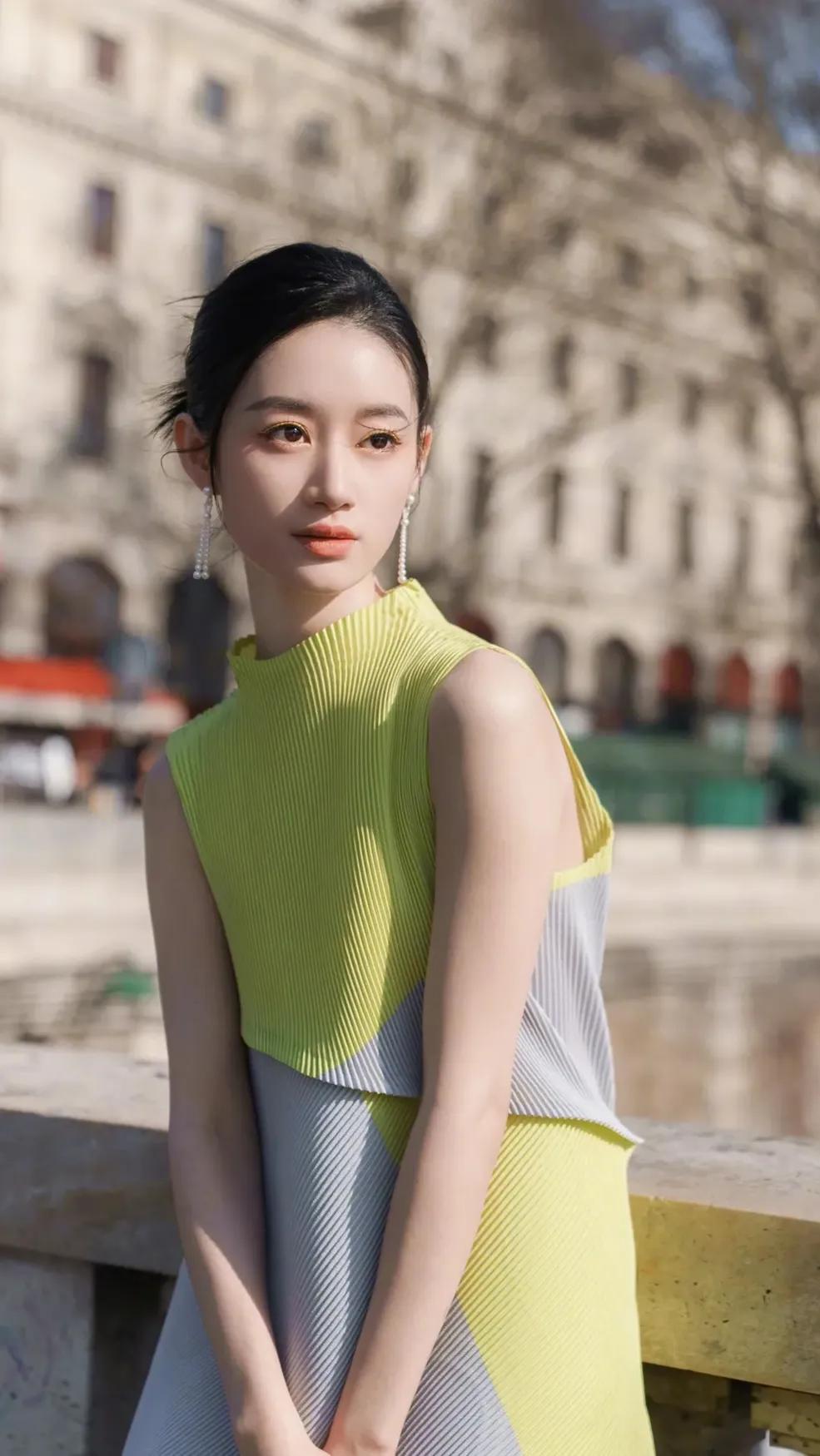 Charming little woman. Guo Xiaoting - iMedia