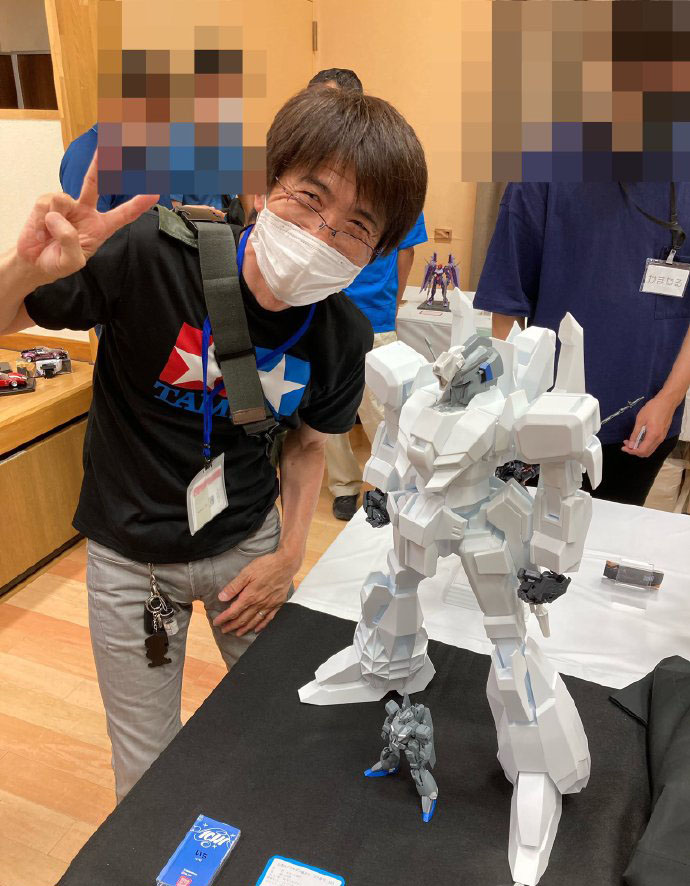 Zoom in and make a 1:35 scale Z Plus Gunpla - iMedia