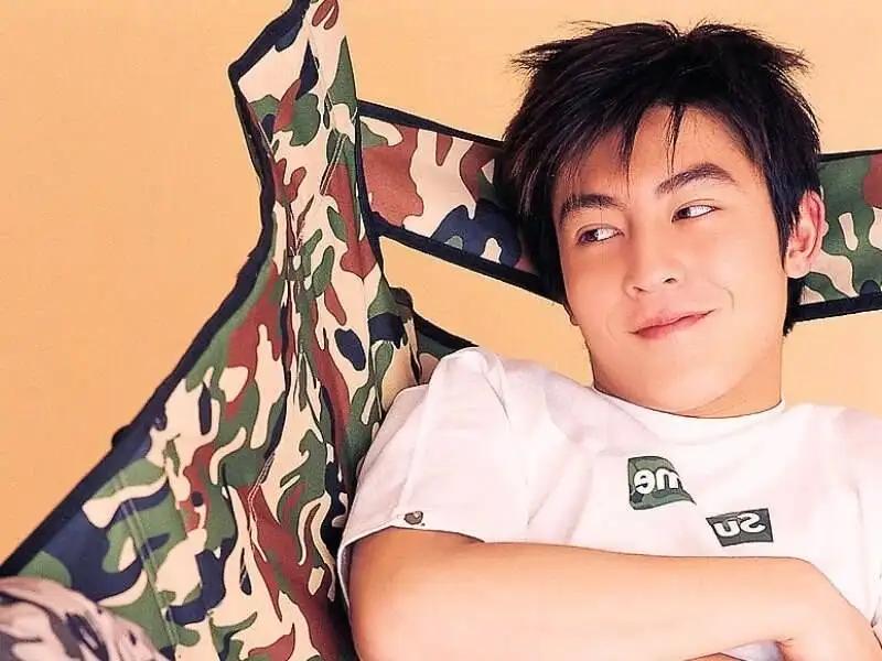 "Introduction Column" Edison Chen - iNEWS