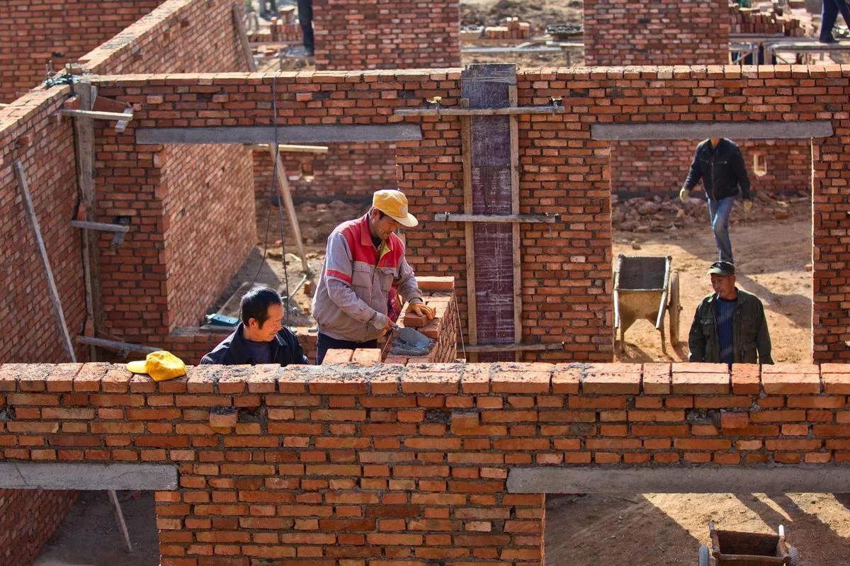 As the saying goes, "Do not face south when you open in April, and it ...