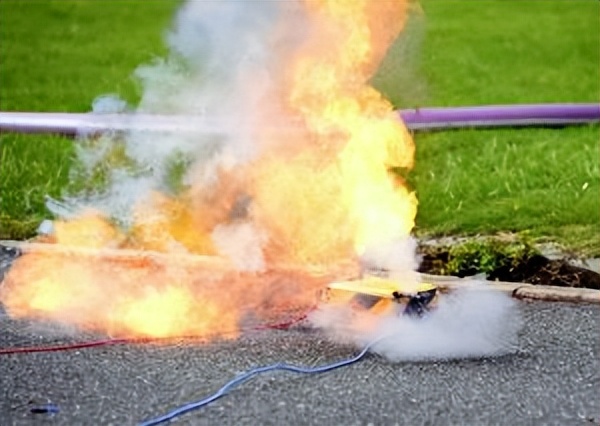 Handling of Lithium Battery Safety Accidents - iNEWS