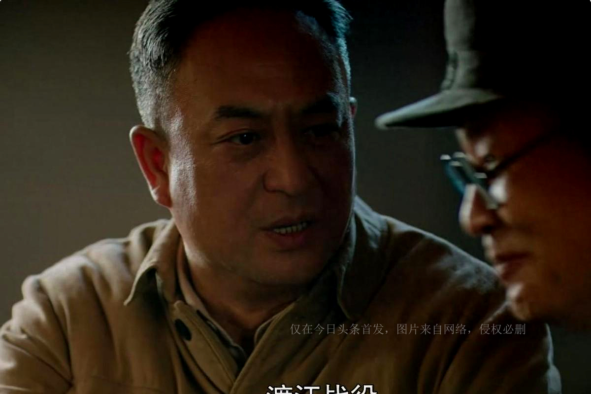 He also plays Chen Yi. If you watch Zhang Jiayi and Gu Wei together ...