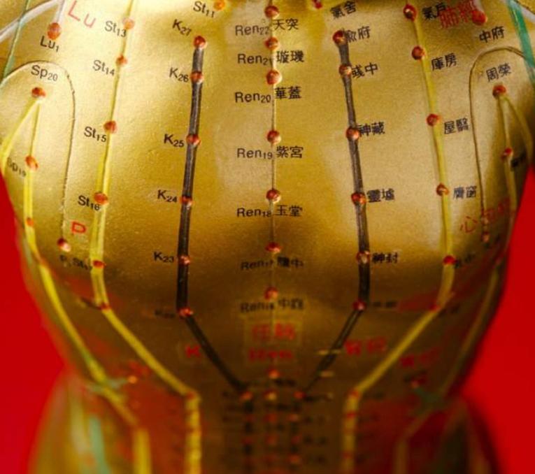 In the last century, Japan discovered an "acupuncture bronze man" in ...