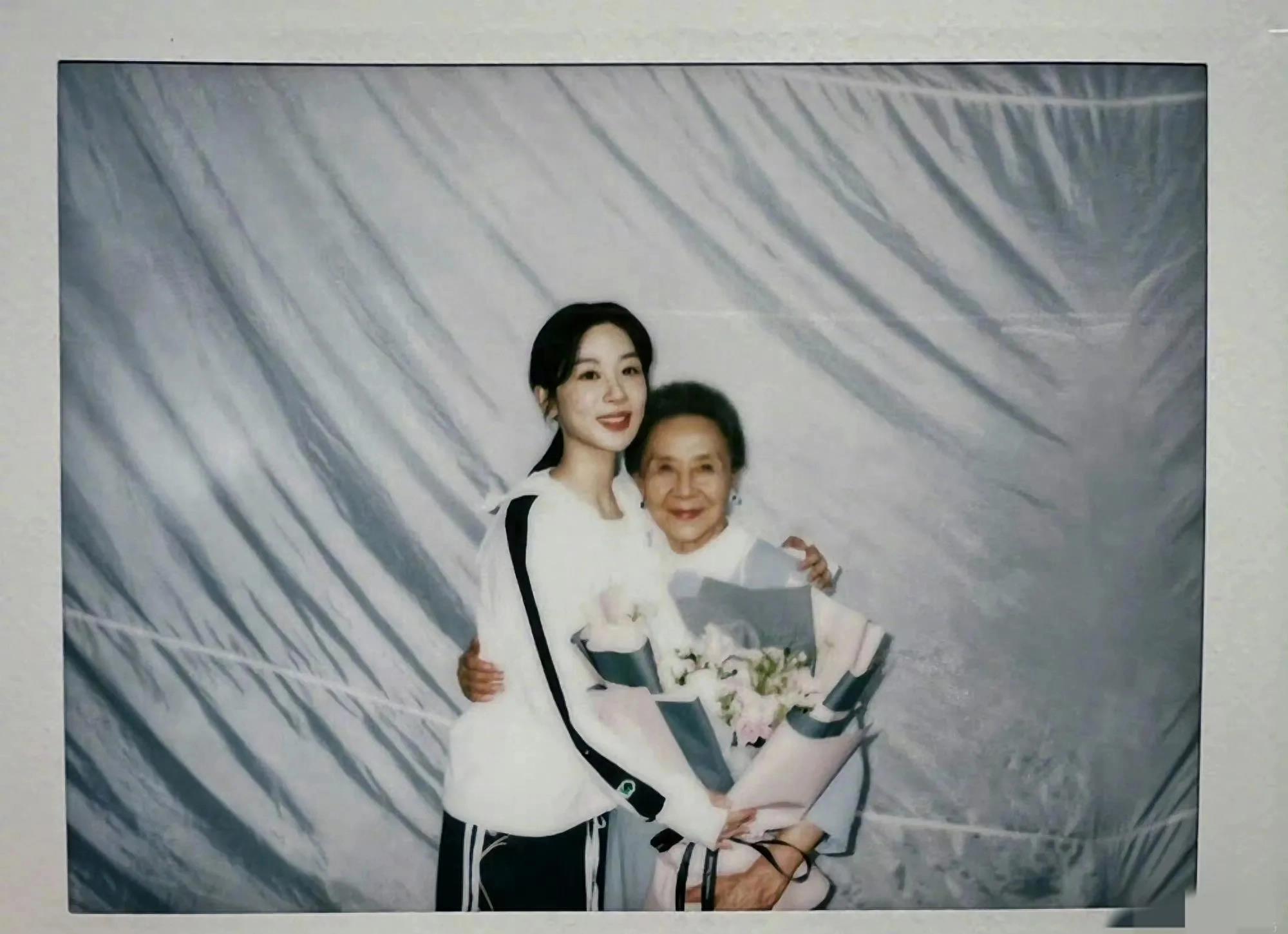 The three generations of Yang Zi, He Saifei and Wu Yanshu in "The Story ...