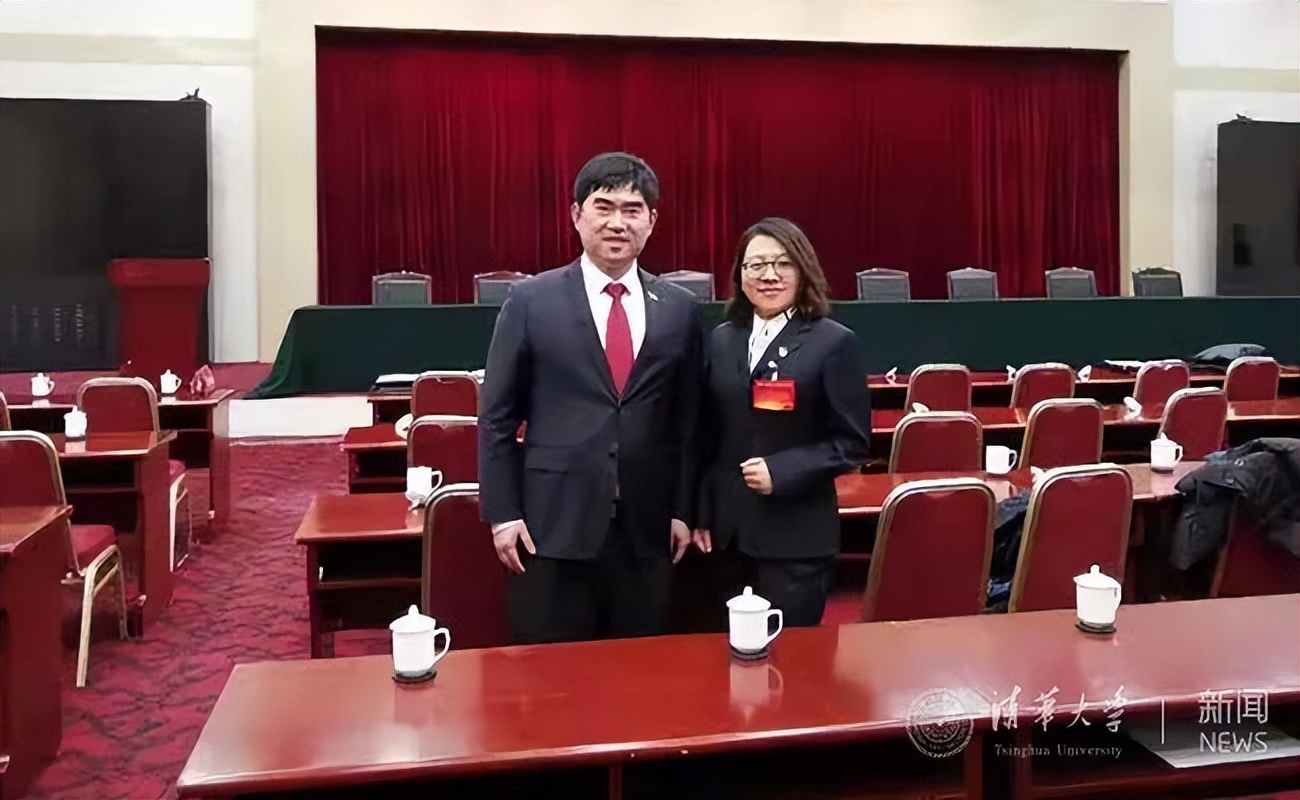 Those high-ranking official couples, who are the couples who are both ...