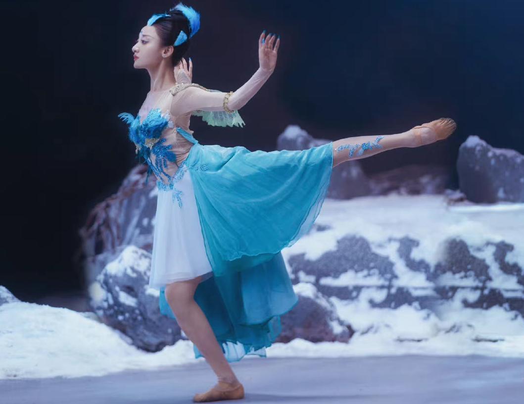 The first leg god of military art dances for the ancient beasts of ...