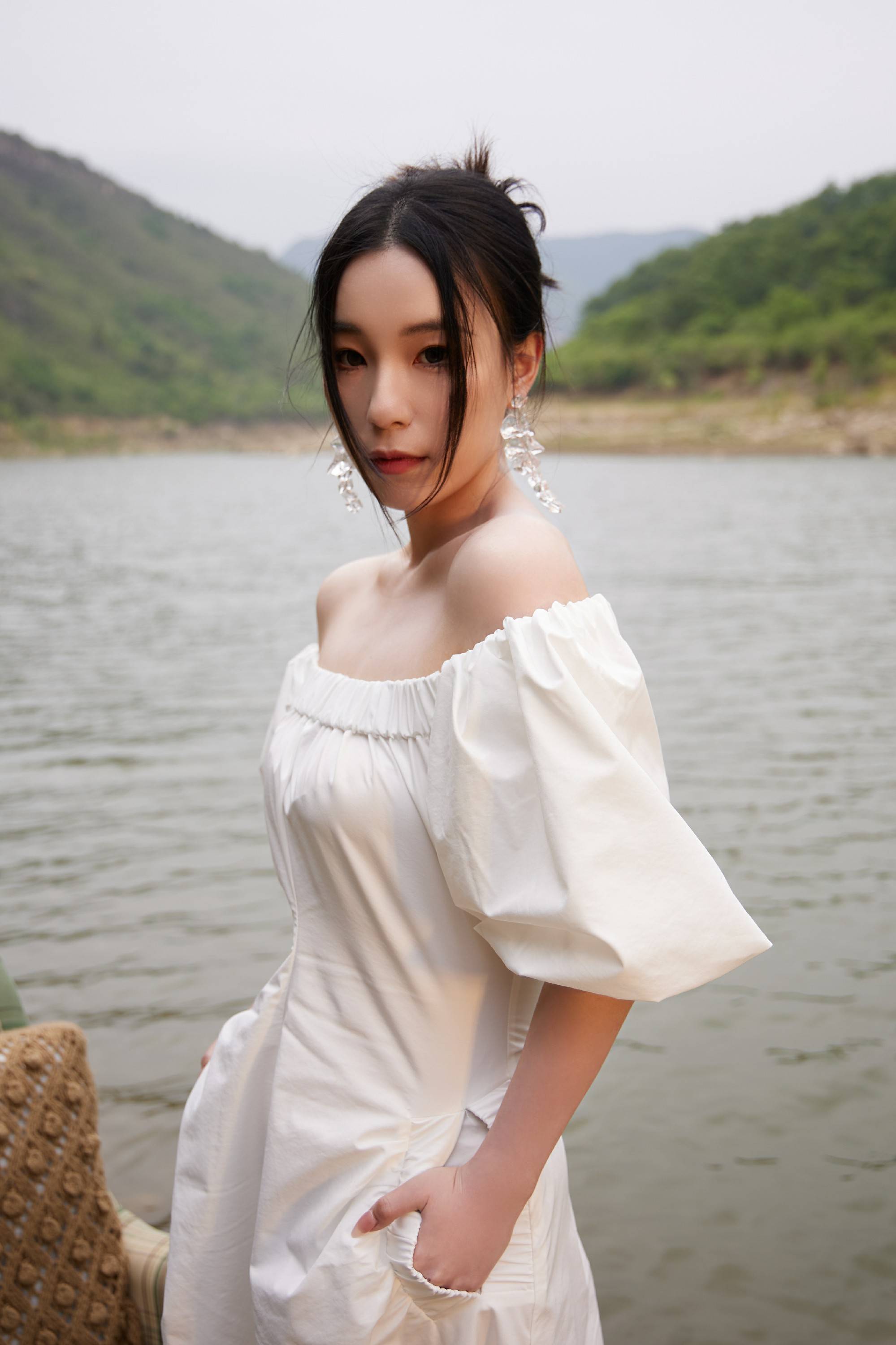 He San releases new single "Guide to Tomorrow" and embarks on a ...