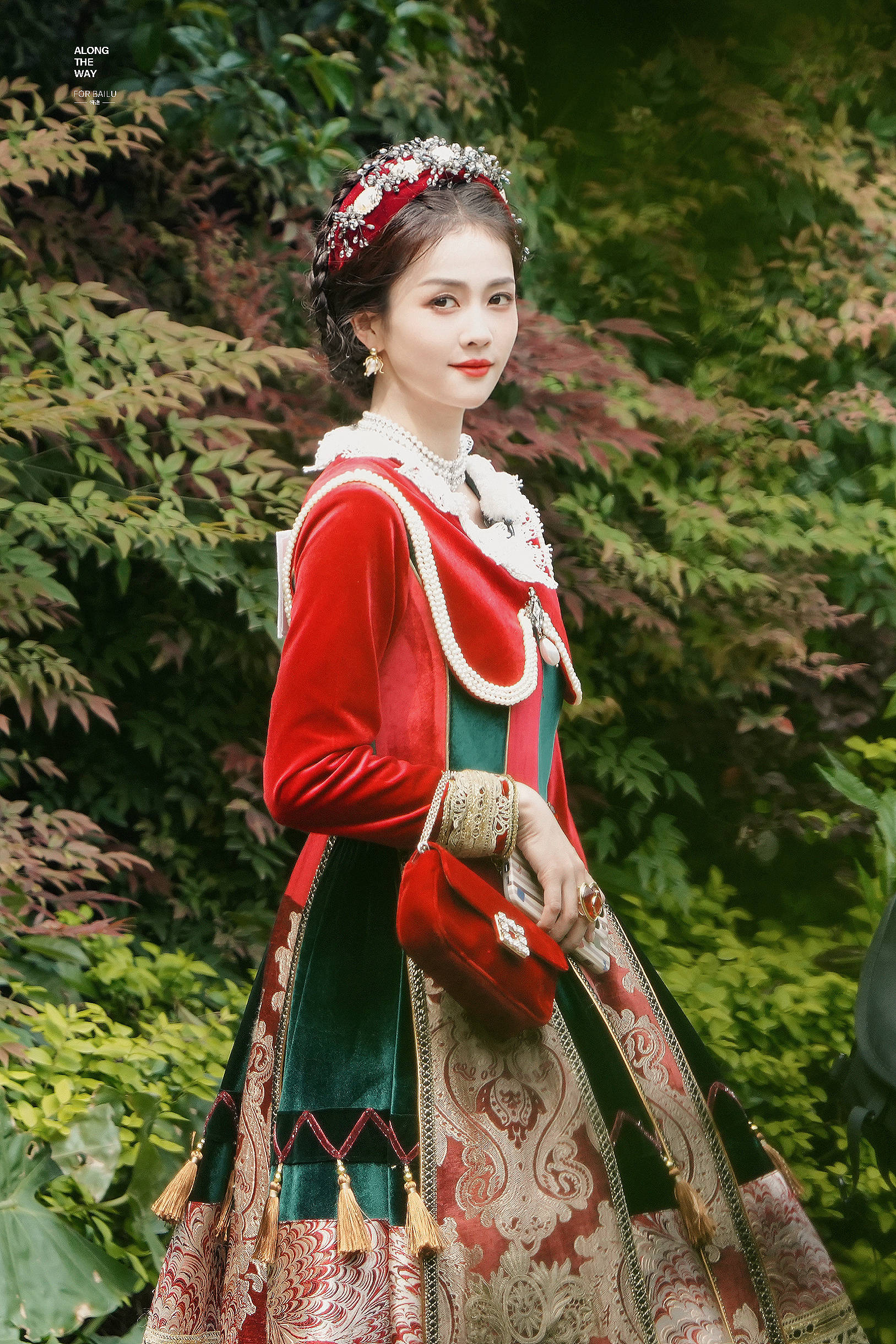 Bailu was infringed and won 10,000 compensation. His red dress with ...