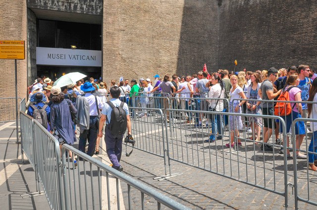 The Moral Boundary of Tourism Behavior: Thoughts Caused by the Queue Jumping Incident - iMedia