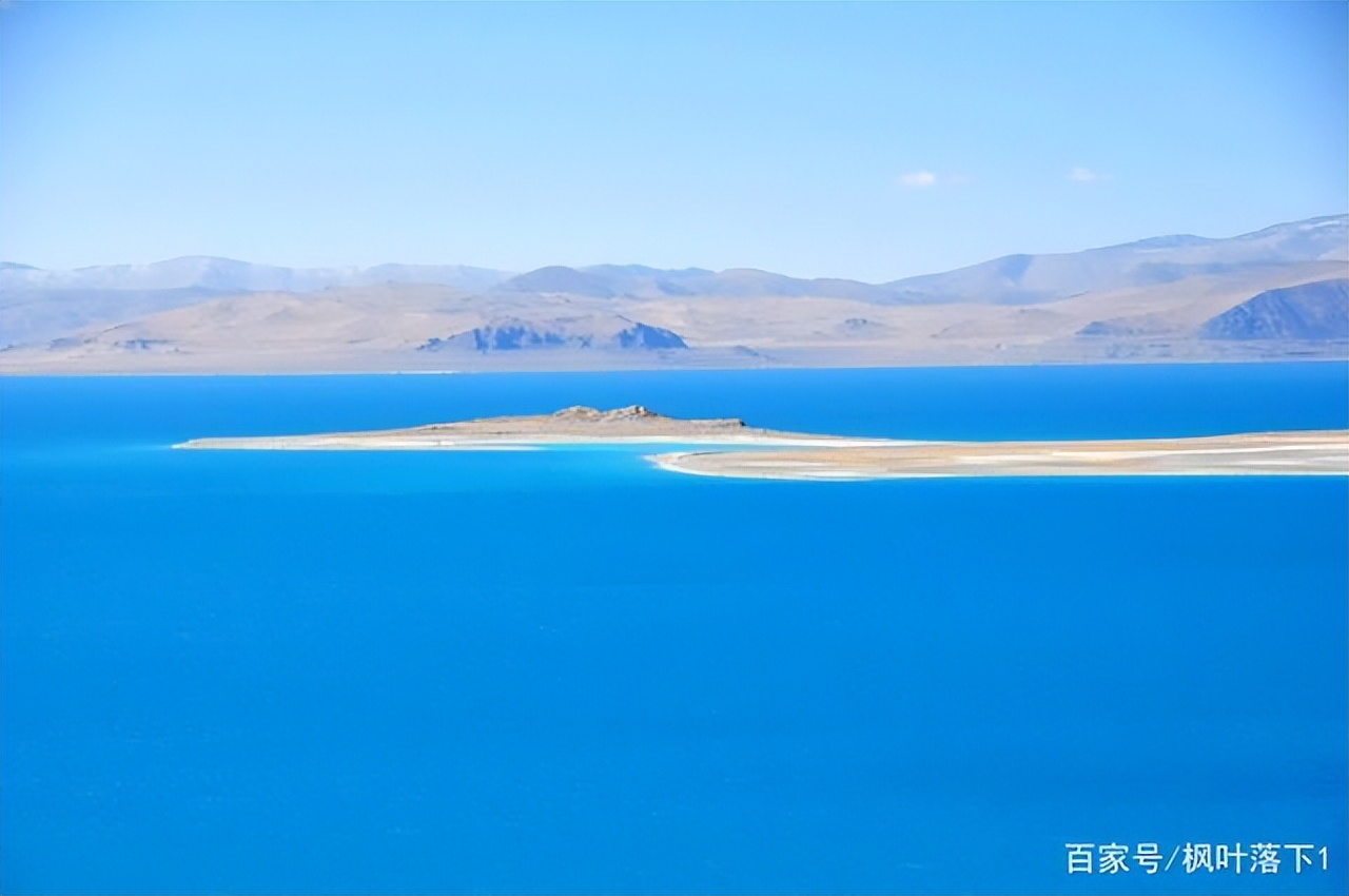 Why does the area of the lake continue to grow in the "Selincuo" on the ...