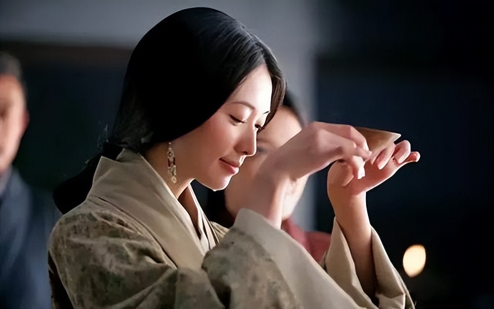 Who are the celebrities who love to drink tea?What kind of tea do ...