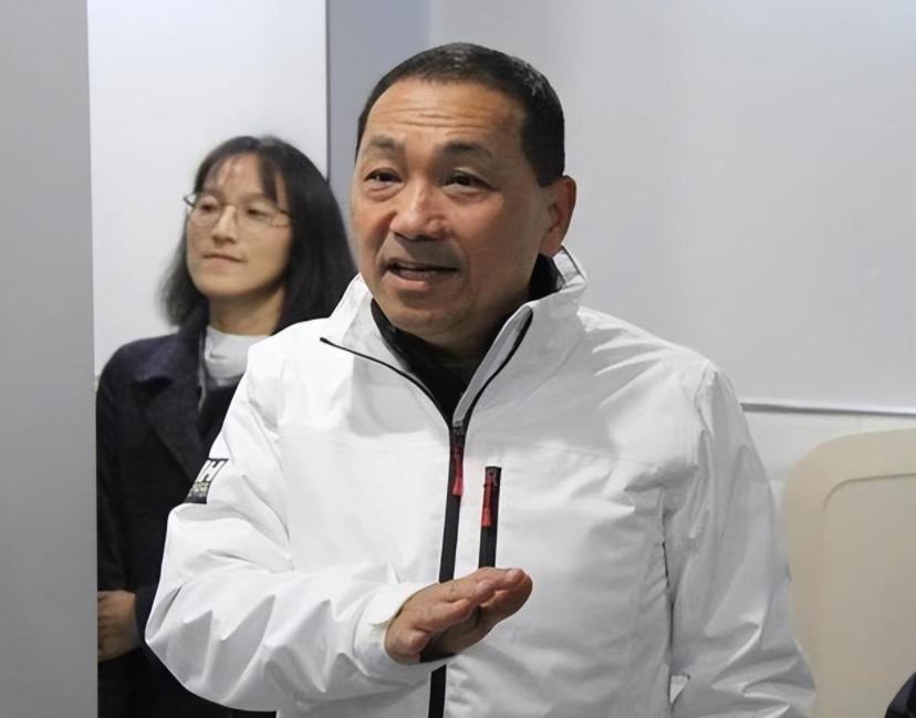 As soon as Qiu Yi finished speaking, Hou Youyi turned to look for Guo ...