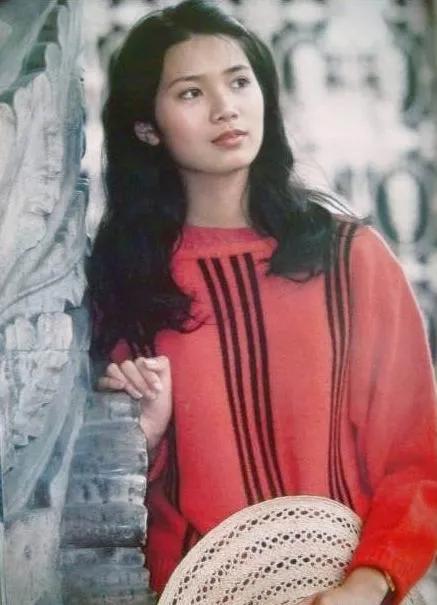 Li Yun, some beautiful photos from before - iNEWS