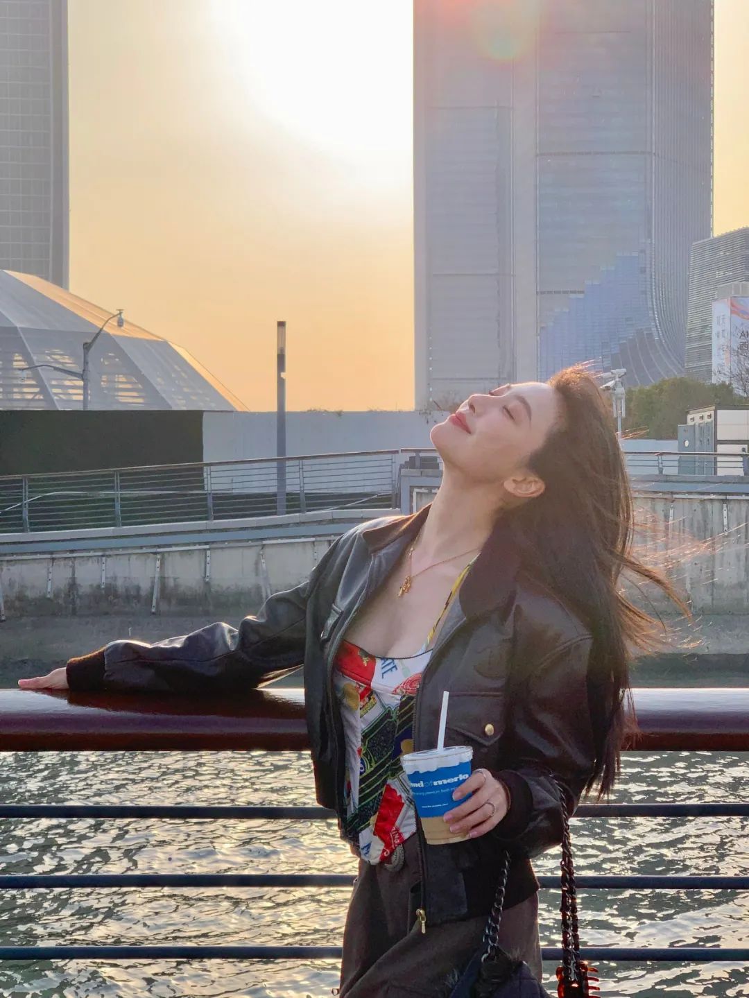 Yi Mengling, who is only returning to the show!Sister is so beautiful ...