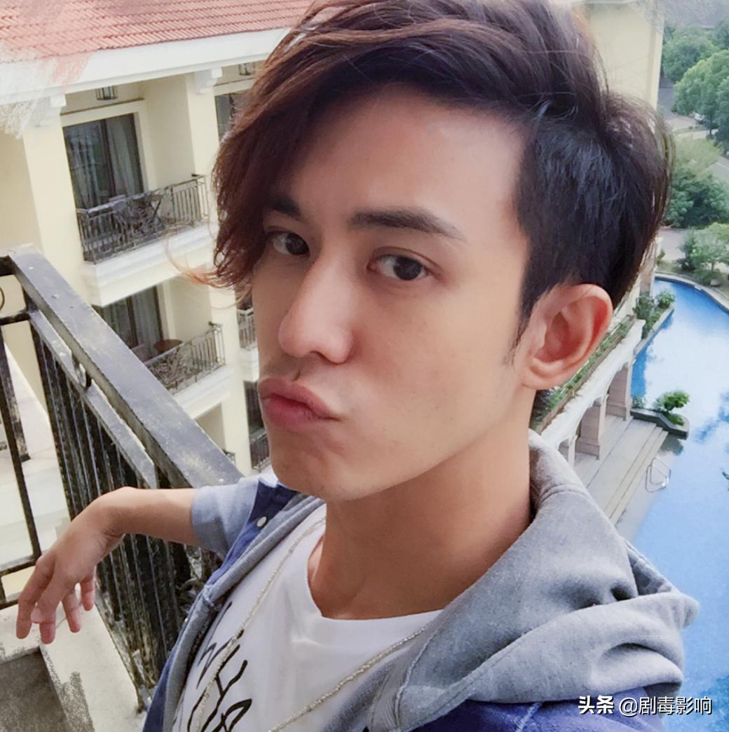 44-year-old Chen Chuhe matches Zeng Shunxi. He has good acting skills ...