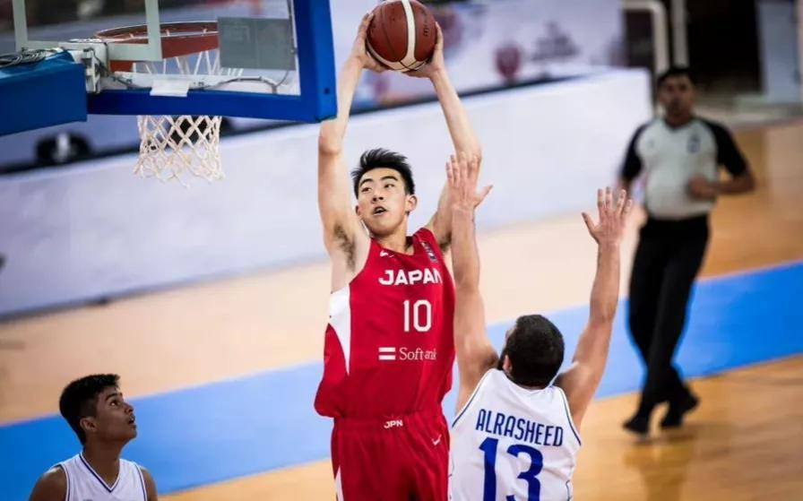 The Chinese teenager shines in the U16 Asian Cup, scoring 26 points and ...