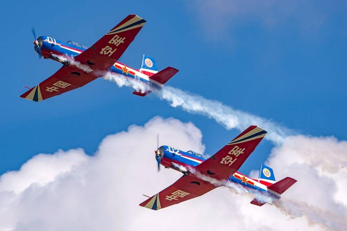 Have Chinese pilots ever flown propeller planes?Why not replace the old ...