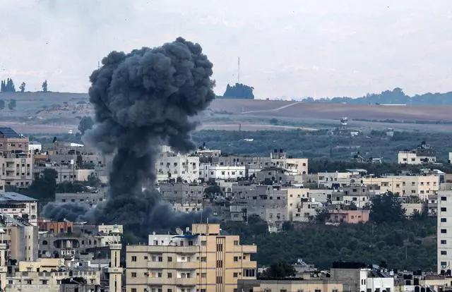 35 fighter jets bomb Gaza! - iMedia