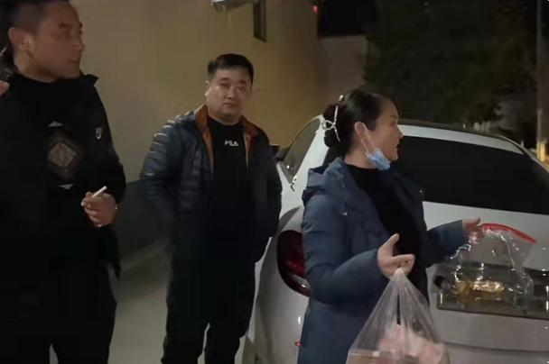 How proud are Chen Ya's parents?160,000 cash was spilled in the trunk ...