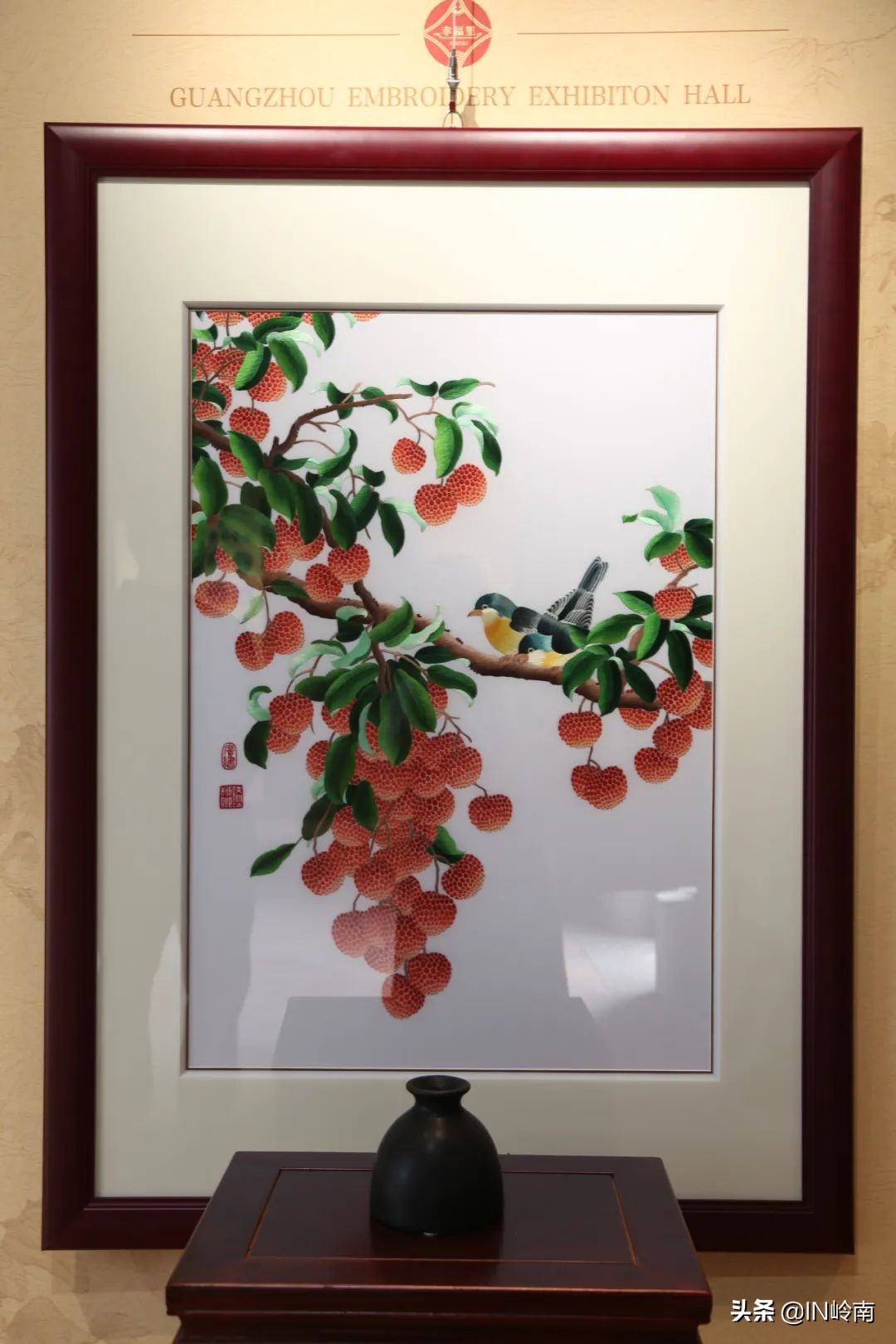 Using the needle as the pen to embroider a different Lingnan style - iNEWS