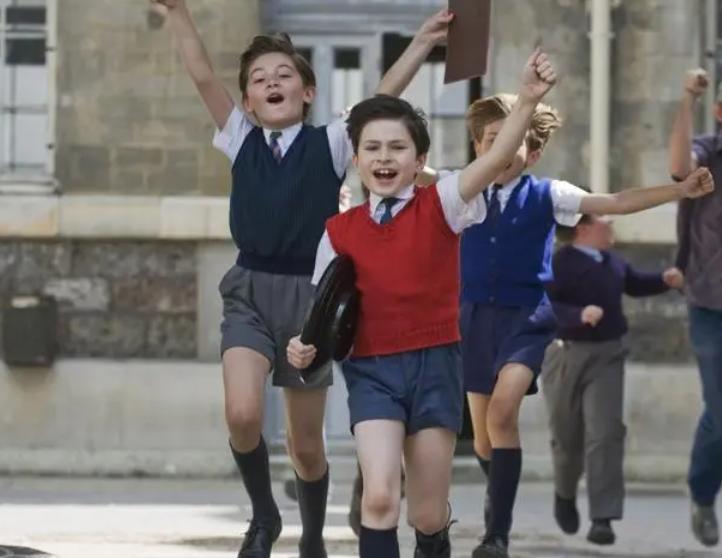 "The Rascals in Paris" directed by Claude Chimay has become a classic ...