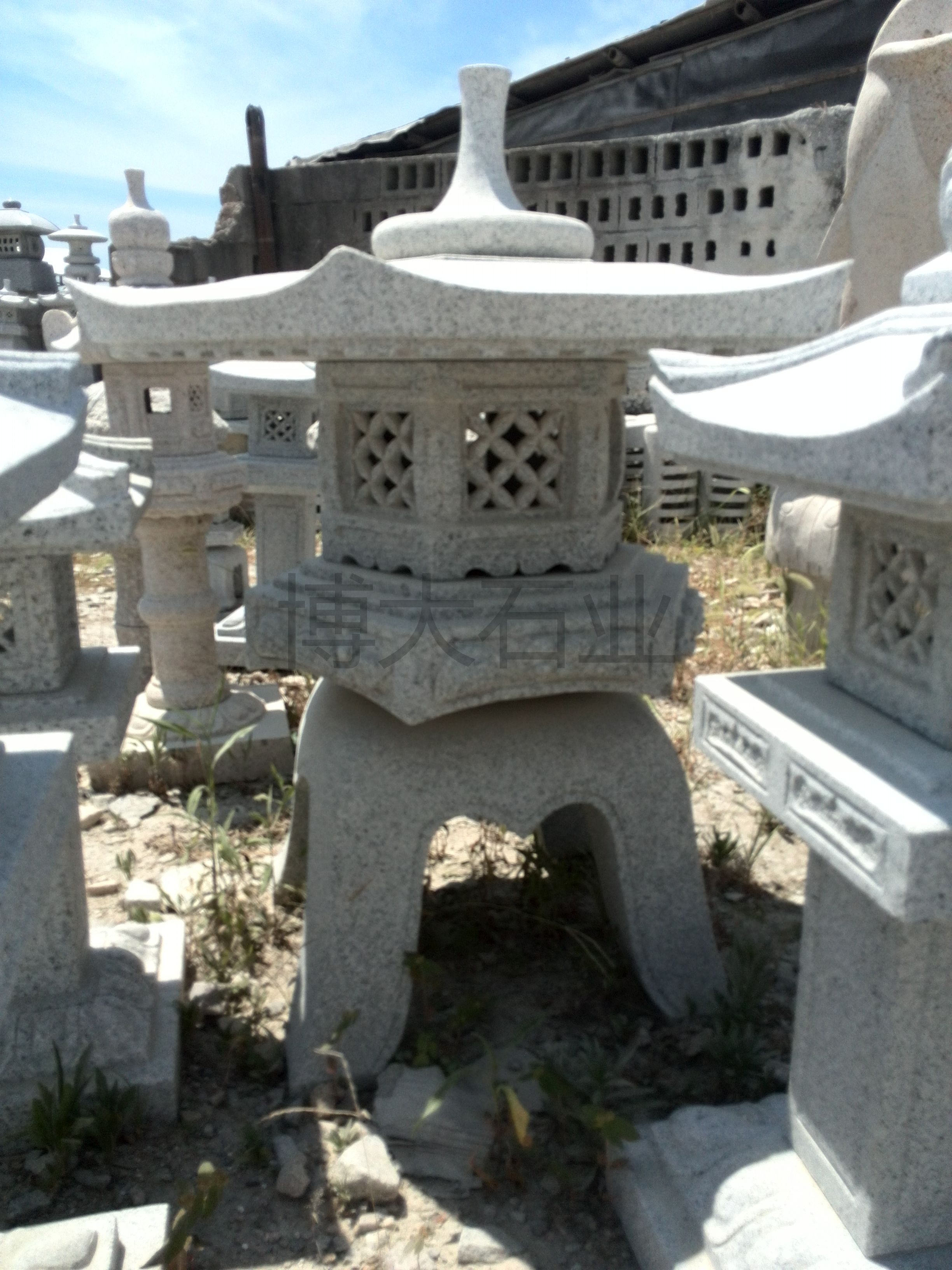 History and Uses of Stone Lanterns - iNEWS