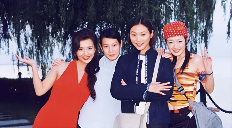 The pink girl who plays the tomboy is married to Fu Guosheng in Yu ...