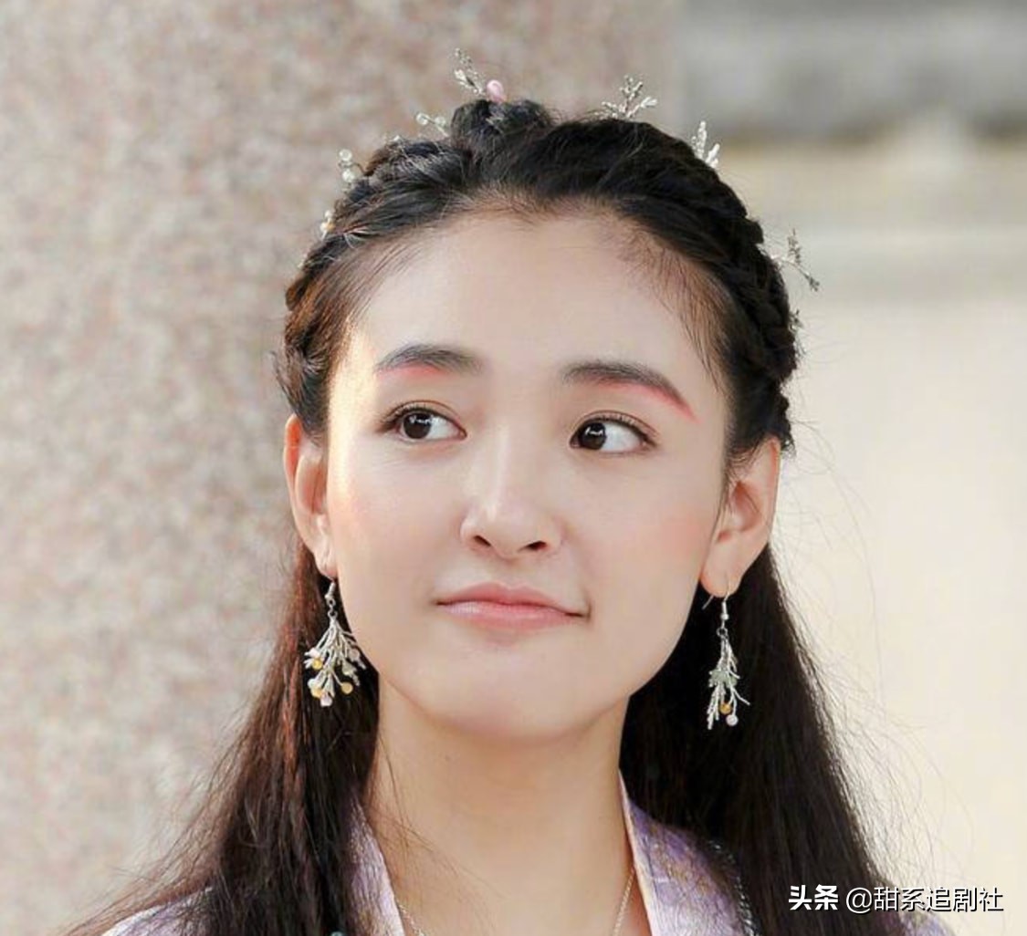 Wu Qian's new drama Reuters, boots and long legs are dazzling - iNEWS