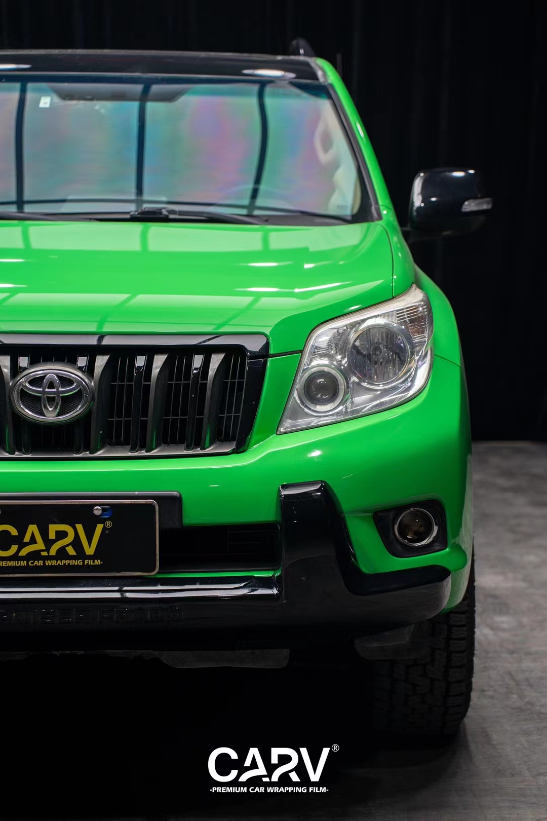 Toyota Prado Cafu color change film platinum signal green, one of the ...