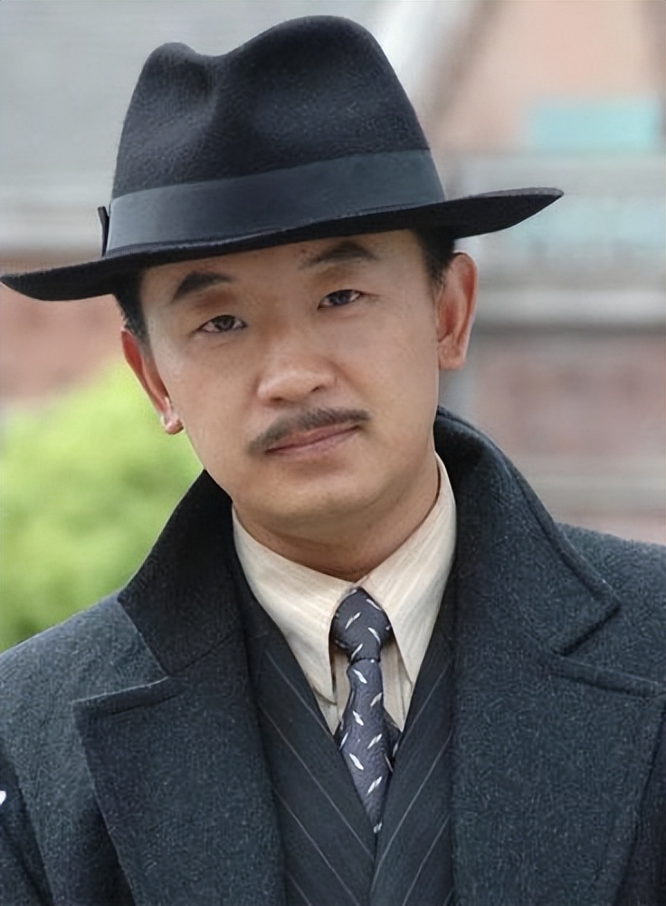 Qu Zhazha: Married to downcast Huang Haibo, "raised her husband" for ...