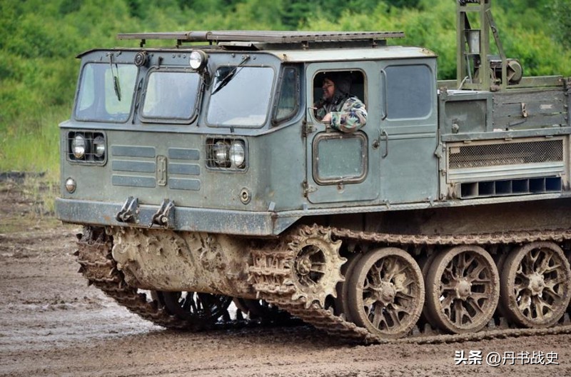 Change the tank into a truck, ATS-59 artillery tractor - iNEWS